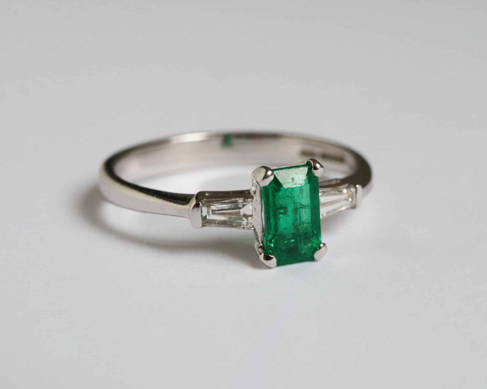 Art Deco Style Emerald and Diamond Ring - Aladdins Cave Jewellery