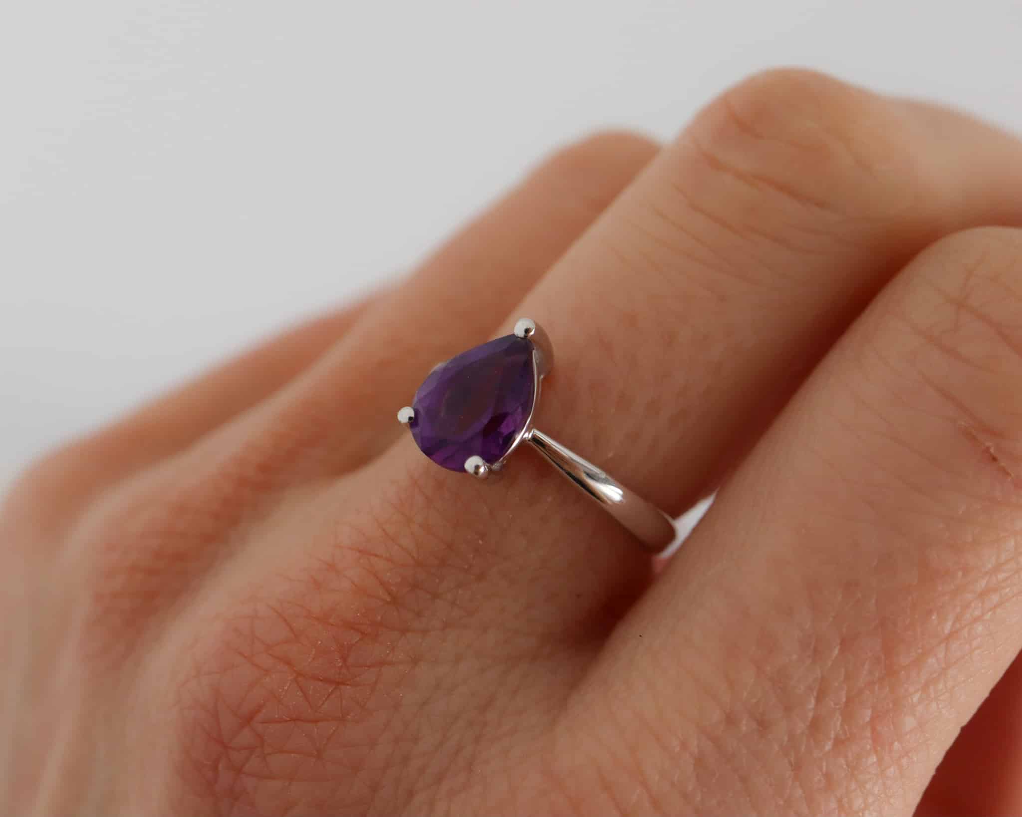 9ct White Gold Pear Shaped Amethyst Ring - Aladdins Cave Jewellery