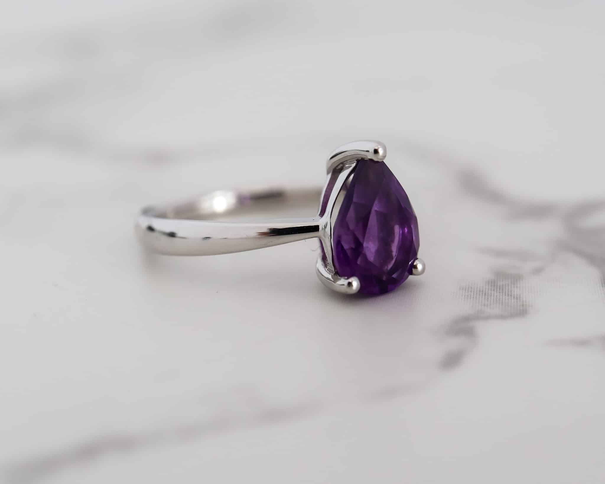 9ct White Gold Pear Shaped Amethyst Ring - Aladdins Cave Jewellery