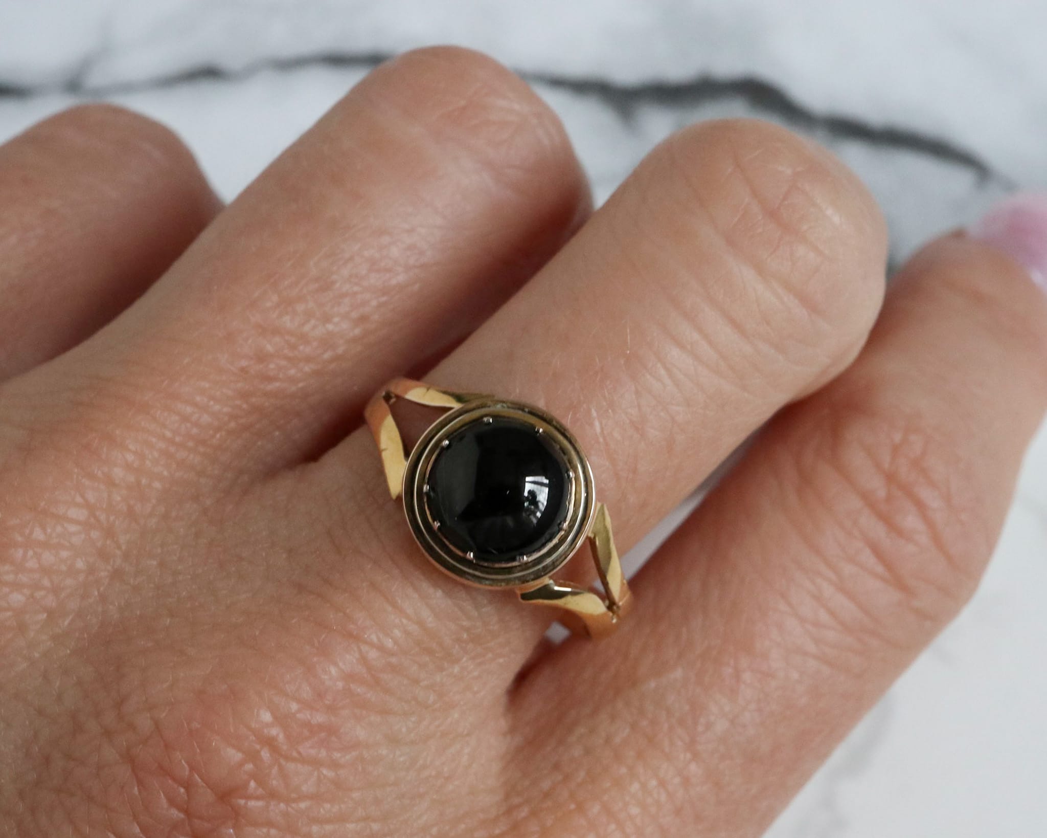 Antique Jet Ring 18ct Gold - Aladdins Cave Jewellery
