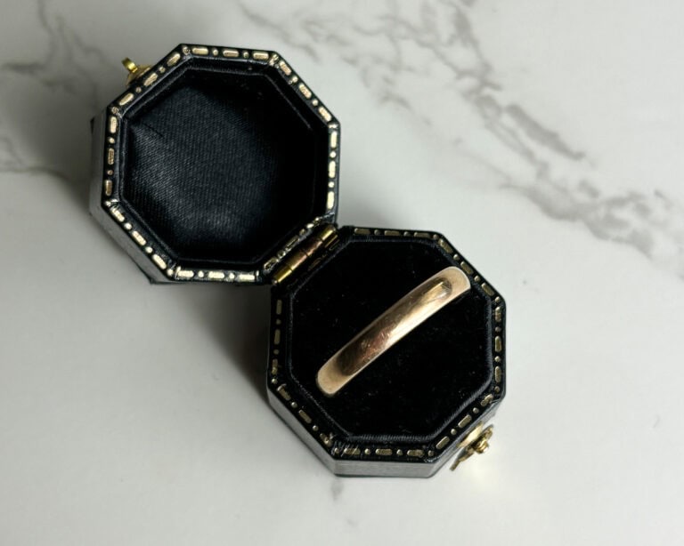 Antique 9ct Gold Wedding Ring 1872 - Aladdins Cave Jewellery
