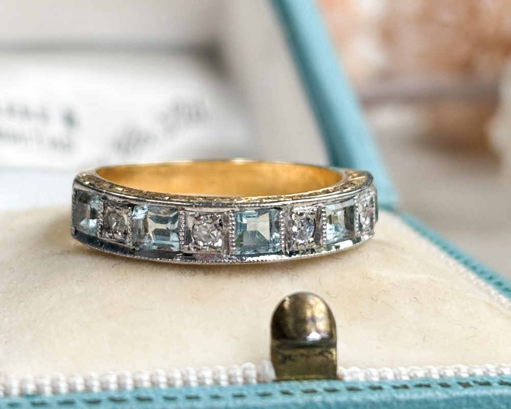 What is an Eternity Ring. Everything You Need to Know. - Aladdins Cave ...